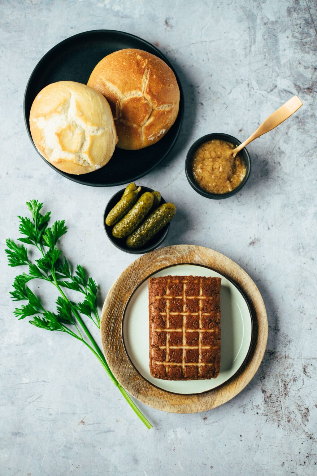 Vegane Leberkas Semmel (10 Minuten) — VEGANE VIBES