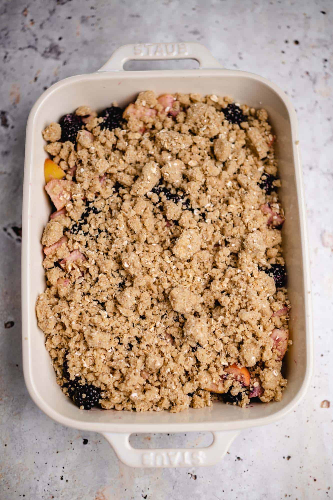 Veganes Brombeer Apfel Crumble (gf) — VEGANE VIBES